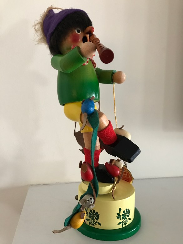 Steinbach Smoking Men From Germany | The Bohemian Freethinker