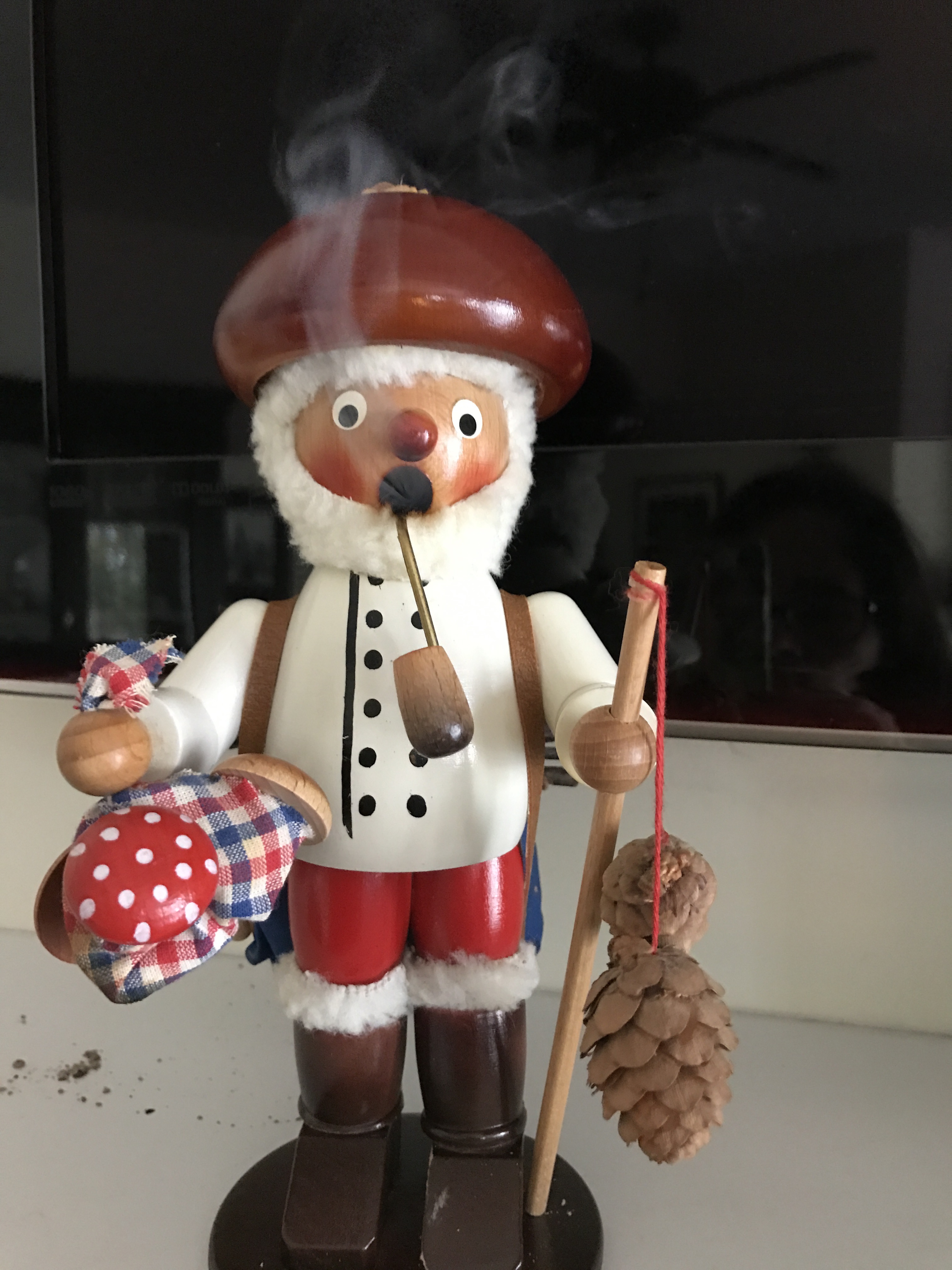 Steinbach Smoking Men From Germany | The Bohemian Freethinker